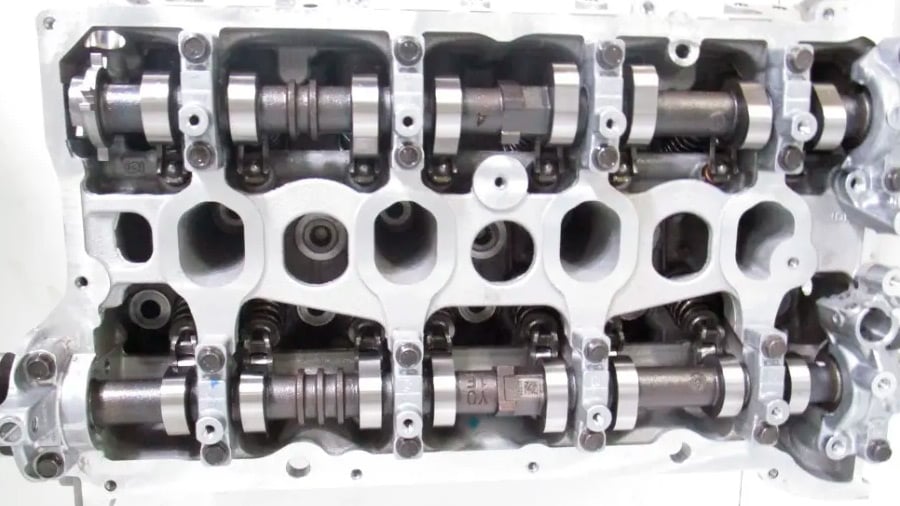 Cabezal de Motor de Automóvil.