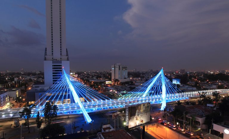 El majestuoso puente Matute Remus