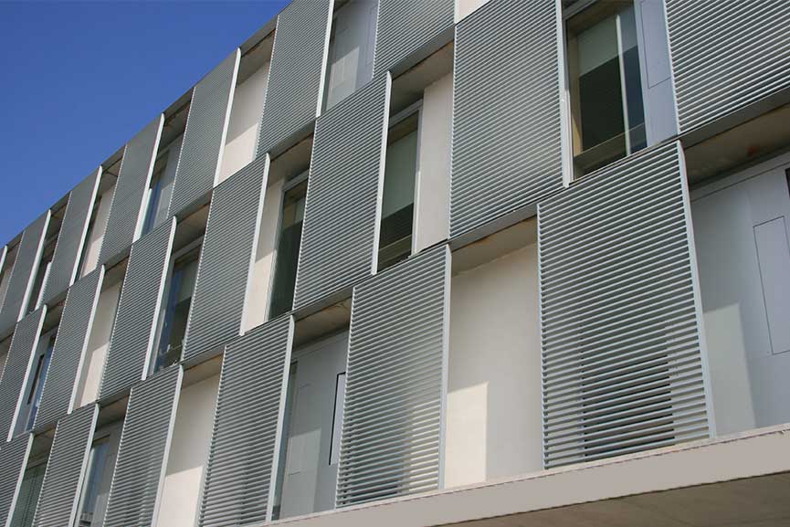 Ventajas y aplicaciones de los Louvers.