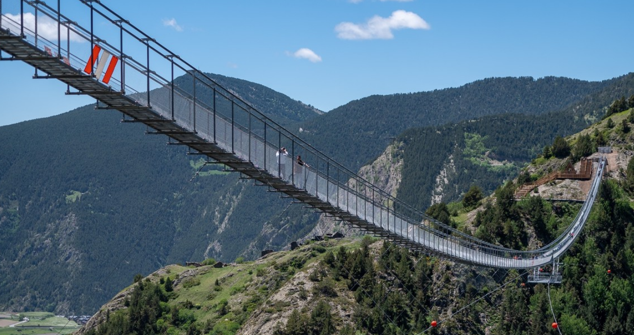 Puentes tibetanos peatonales.