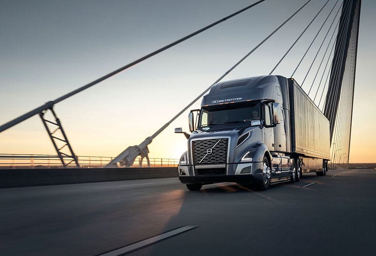 Trailers con caja seca