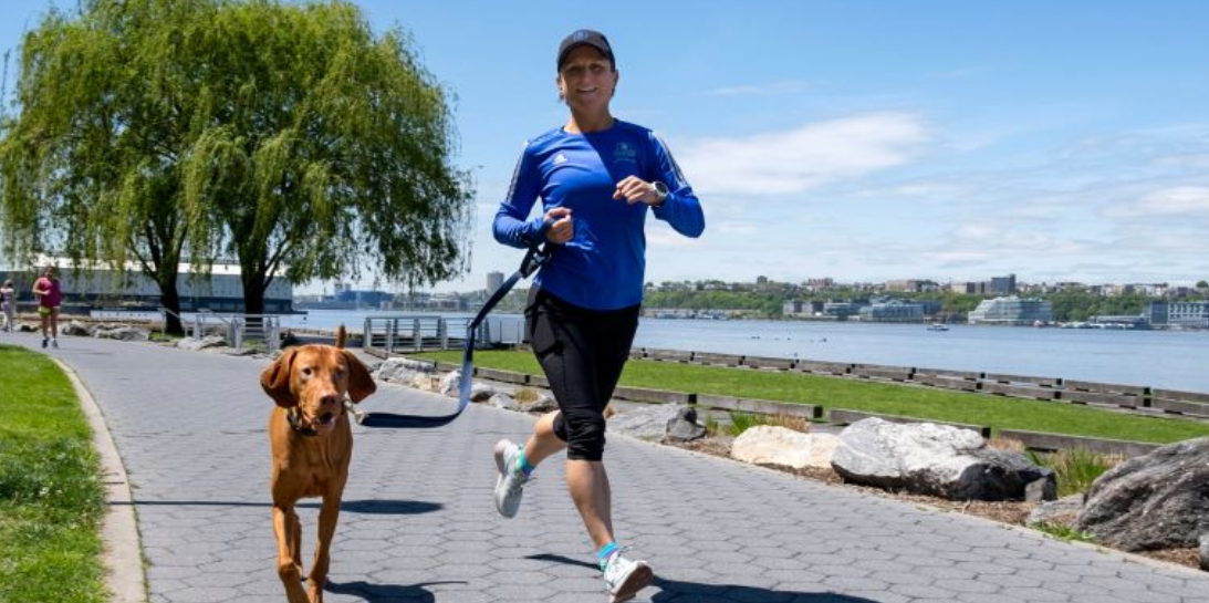 6 beneficios de salir a correr con tu perro.