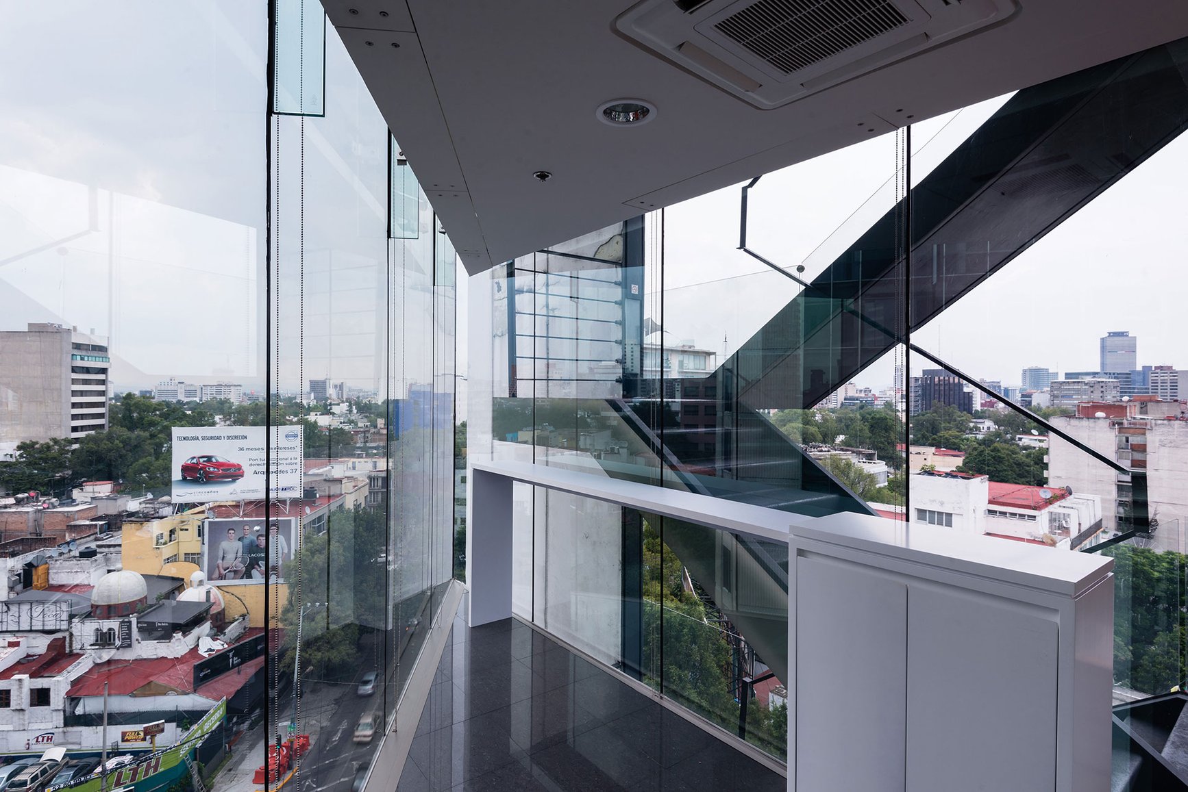 Arquitectura de acero: Torre Tres Picos