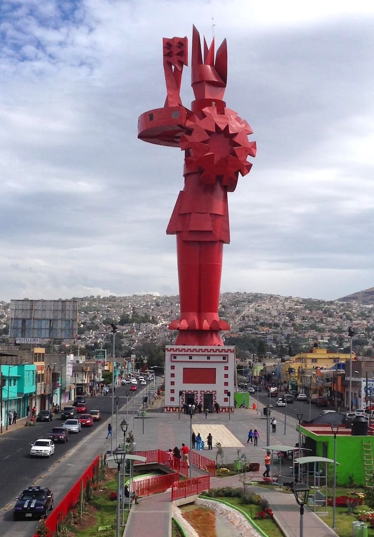 Guerrero Chimalli: Estatua de acero en México
