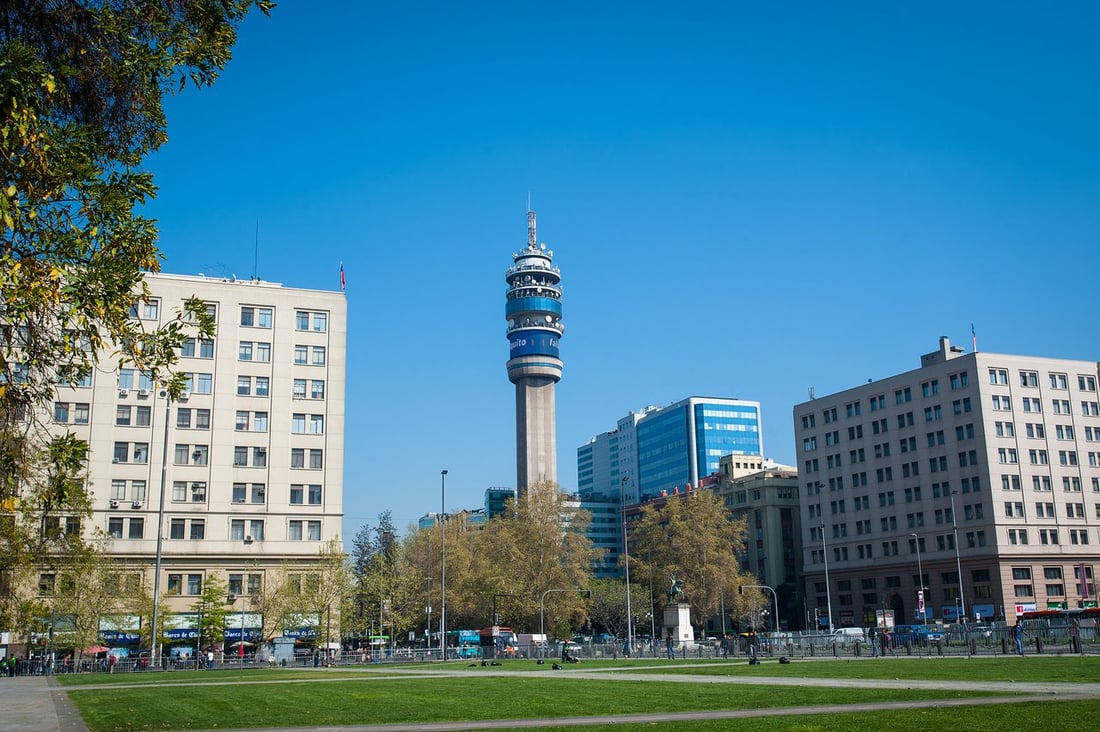 5 edificios para conocer en Santiago de Chile