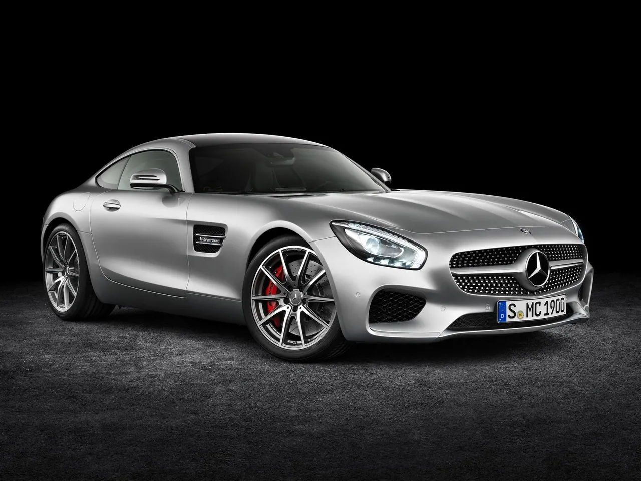 Mercedes-Benz trabaja pensando en el medio ambiente.